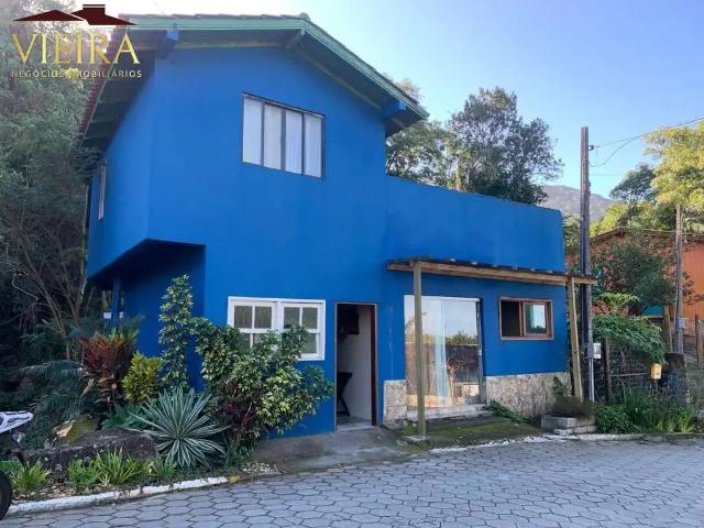 Casa / Sobrado para Venda em Garopaba/SC Macacu 3 Quartos