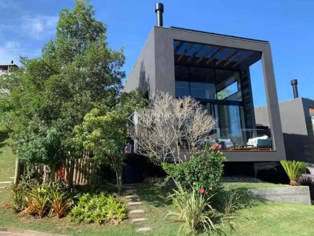 Casa / Sobrado para Venda em Garopaba/SC Morrinhos 4 Quartos