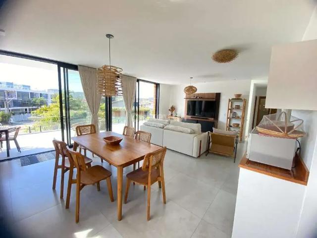 Casa / Sobrado para Venda em Garopaba/SC Morrinhos 4 Quartos
