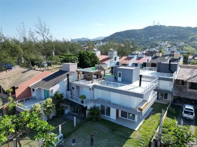 Casa / Sobrado para Venda em Garopaba/SC Morrinhos 3 Quartos