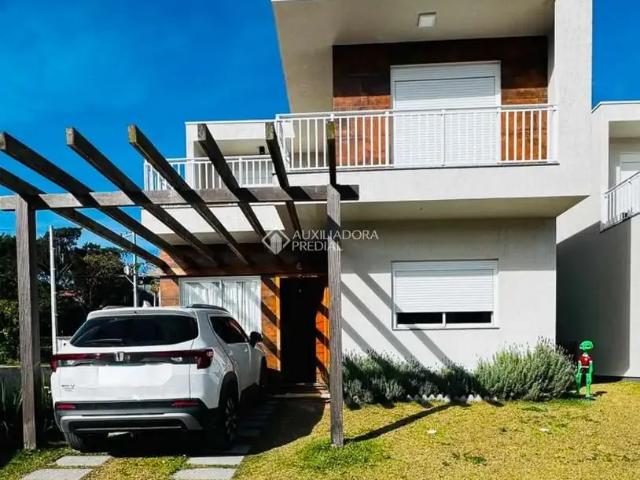 Casa / Sobrado para Venda em Garopaba/SC Ambrósio 3 Quartos