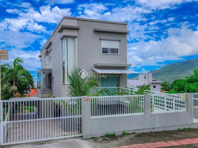 Casa / Sobrado para Venda em Garopaba/SC Ambrósio 4 Quartos
