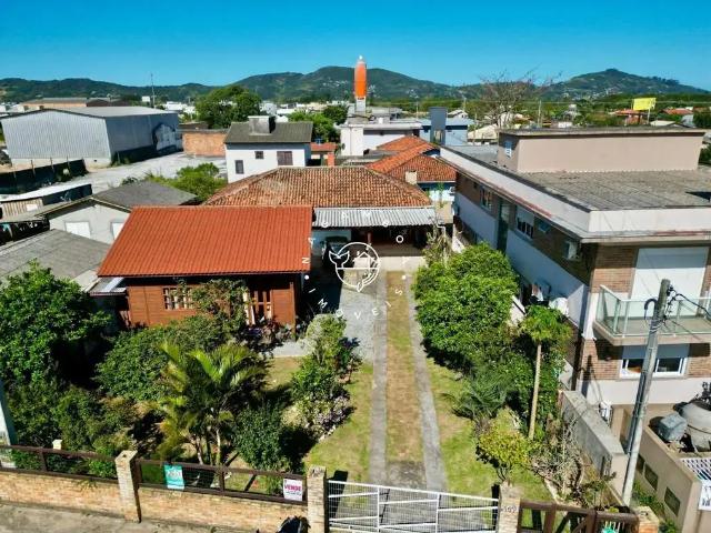 Casa / Sobrado para Venda em Garopaba/SC Areais da Palhocinha 4 Quartos