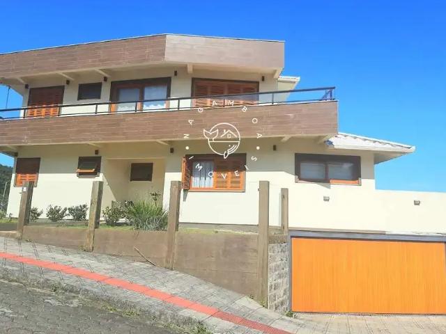 Casa / Sobrado para Venda em Garopaba/SC Centro 4 Quartos