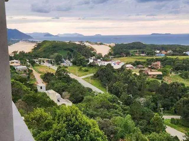 Casa / Sobrado para Venda em Garopaba/SC Centro 4 Quartos