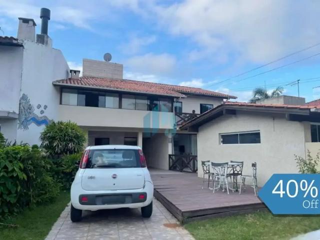Casa / Sobrado para Venda em Garopaba/SC Centro 5 Quartos
