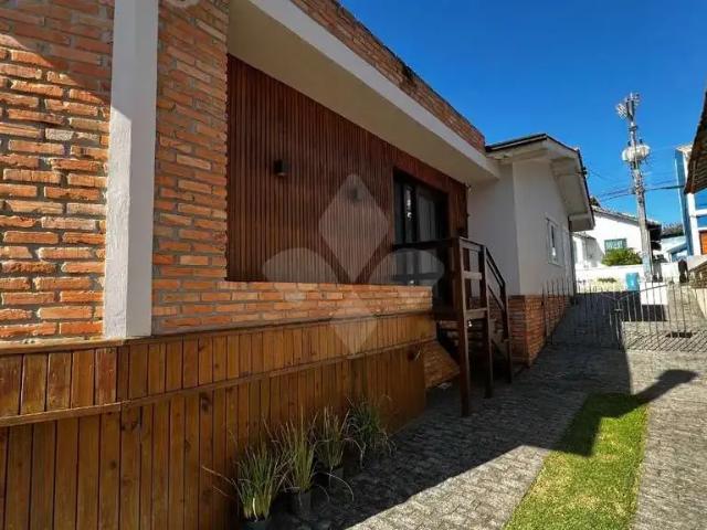Casa / Sobrado para Venda em Garopaba/SC Centro 7 Quartos