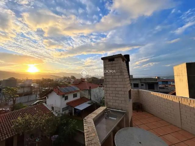 Casa / Sobrado para Venda em Garopaba/SC Centro 9 Quartos