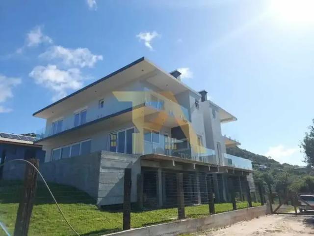 Casa / Sobrado para Venda em Garopaba/SC Centro