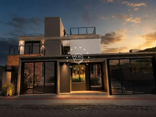 Casa / Sobrado para Venda em Garopaba/SC Centro 2 Quartos