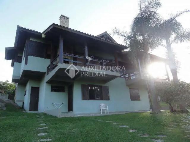 Casa / Sobrado para Venda em Garopaba/SC Centro 3 Quartos