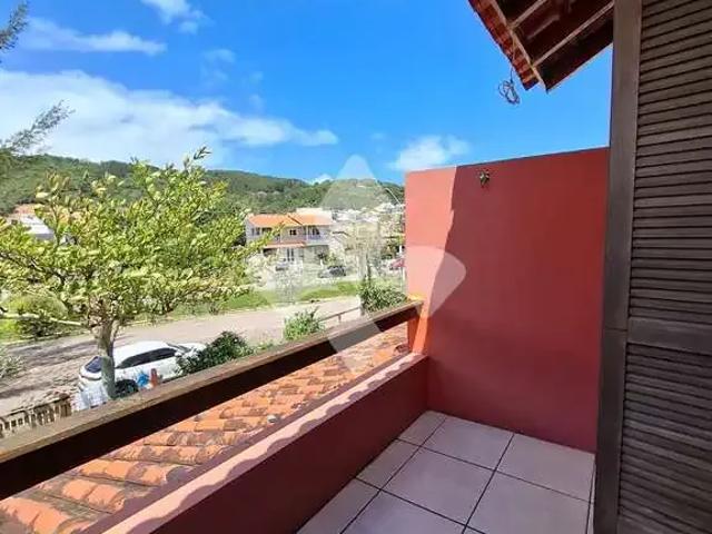 Casa / Sobrado para Venda em Garopaba/SC Centro 3 Quartos