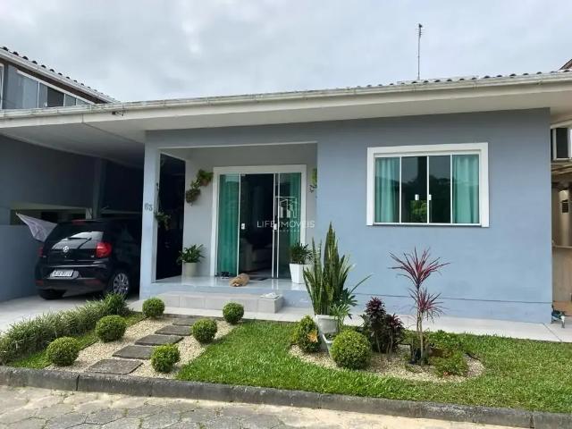 Casa / Sobrado para Venda em Garopaba/SC Centro 3 Quartos