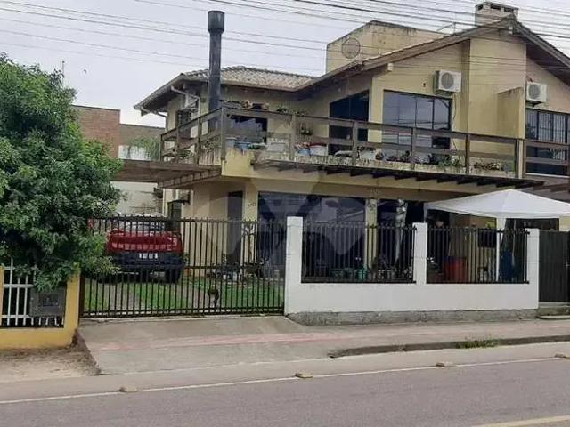 Casa / Sobrado para Venda em Garopaba/SC Centro 3 Quartos