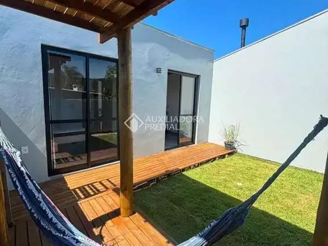 Casa / Sobrado para Venda em Garopaba/SC Encantada 2 Quartos