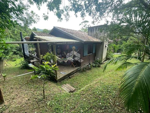 Casa / Sobrado para Venda em Garopaba/SC Encantada 2 Quartos