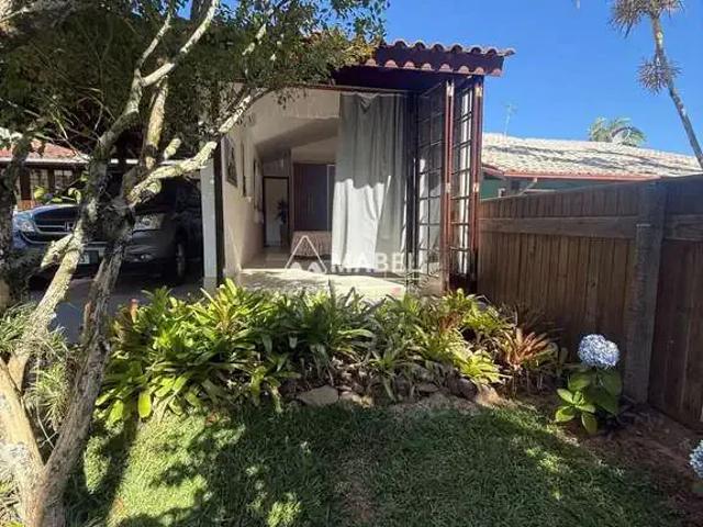 Casa / Sobrado para Venda em Garopaba/SC Ferraz 4 Quartos