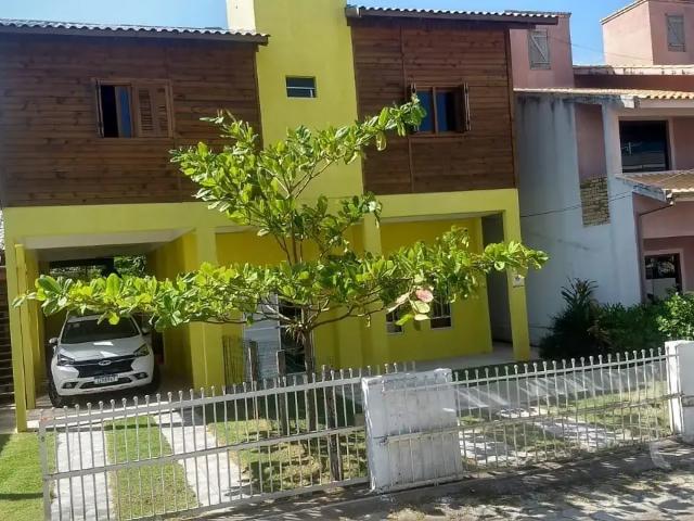 Casa / Sobrado para Venda em Garopaba/SC Ferraz 5 Quartos
