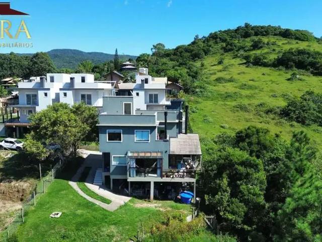 Casa / Sobrado para Venda em Garopaba/SC Ferraz 3 Quartos
