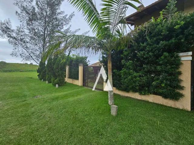 Casa / Sobrado para Venda em Garopaba/SC Ferraz 3 Quartos