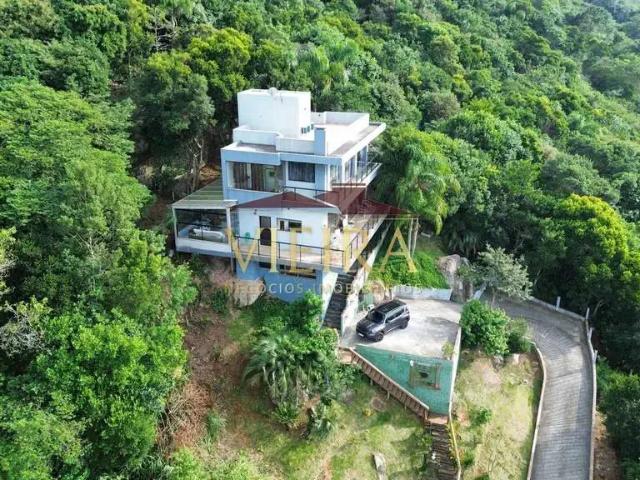Casa / Sobrado para Venda em Garopaba/SC Ferraz 3 Quartos