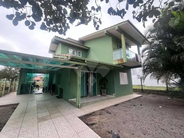 Casa / Sobrado para Venda em Garopaba/SC Ferraz 3 Quartos