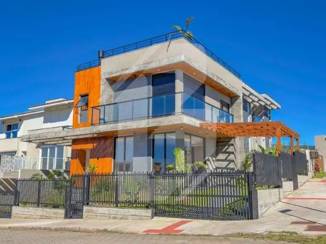 Casa / Sobrado para Venda em Garopaba/SC Ferraz 3 Quartos