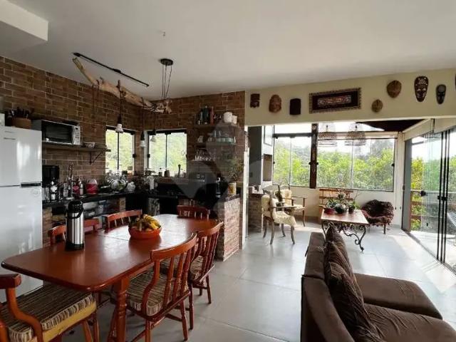 Casa / Sobrado para Venda em Garopaba/SC Ferraz 3 Quartos