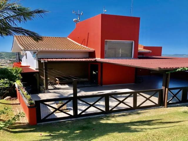 Casa / Sobrado para Venda em Garopaba/SC Ferraz 3 Quartos