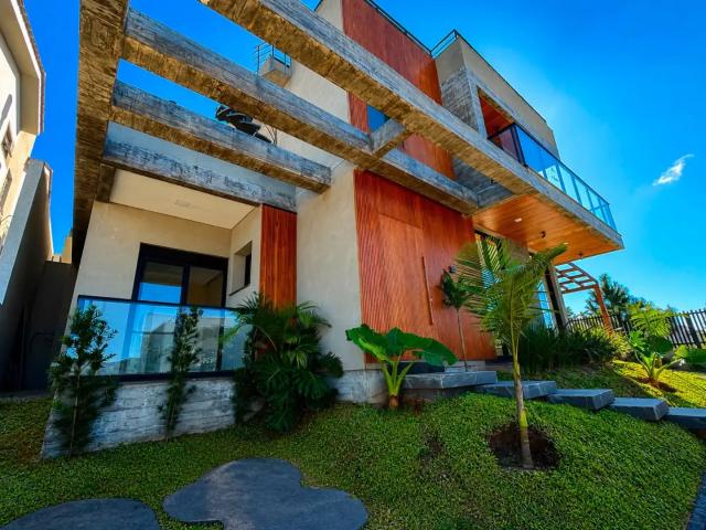 Casa / Sobrado para Venda em Garopaba/SC Ferraz 3 Quartos