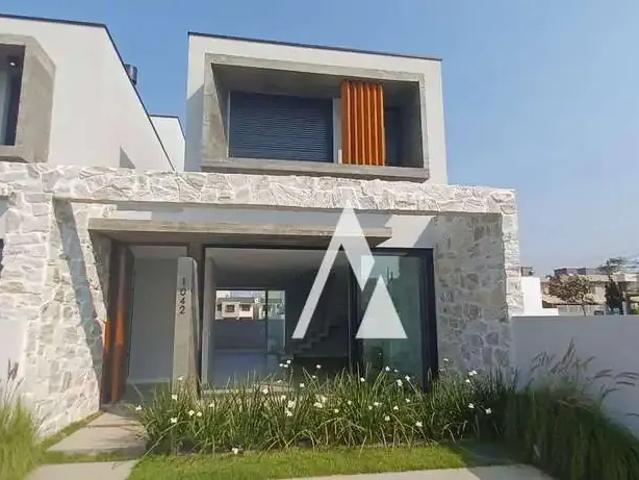 Casa / Sobrado para Venda em Garopaba/SC Ferraz 3 Quartos