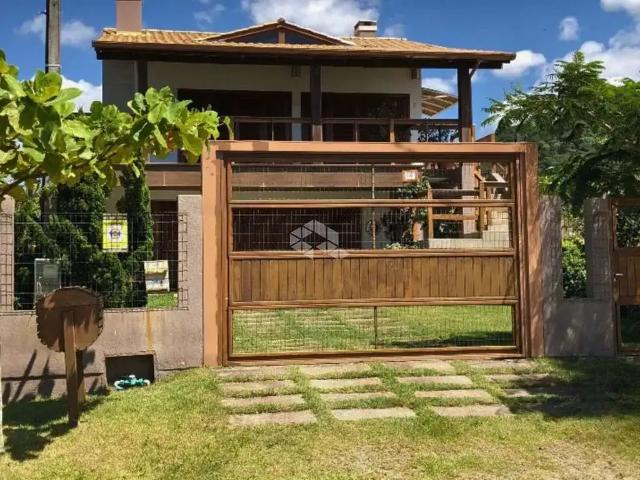 Casa / Sobrado para Venda em Garopaba/SC Ferraz 3 Quartos