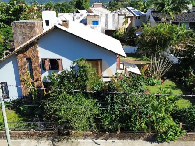 Casa / Sobrado para Venda em Garopaba/SC Jardim Panorâmico 3 Quartos