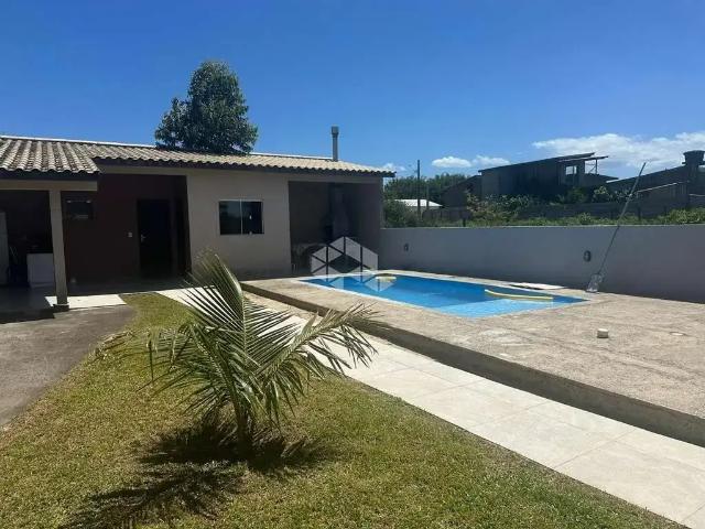 Casa / Sobrado para Venda em Garopaba/SC Limpa 2 Quartos