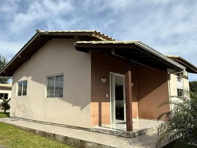 Casa / Sobrado para Venda em Garopaba/SC Limpa 2 Quartos