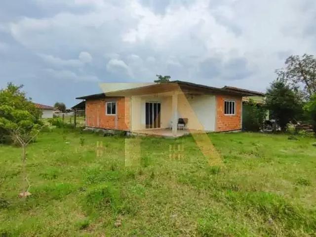 Casa / Sobrado para Venda em Garopaba/SC Limpa 3 Quartos