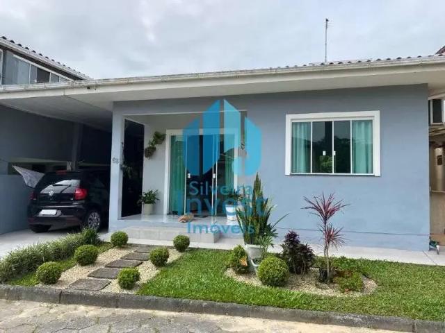 Casa / Sobrado para Venda em Garopaba/SC Pinguirito 3 Quartos