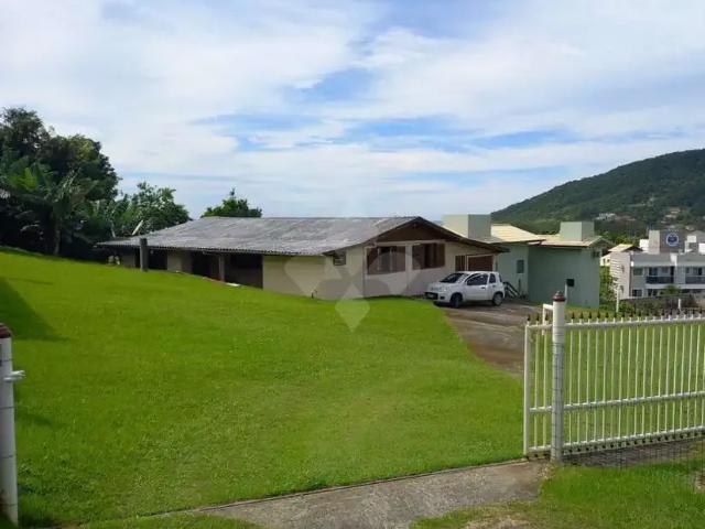 Casa / Sobrado para Venda em Garopaba/SC Praia da Gamboa 4 Quartos