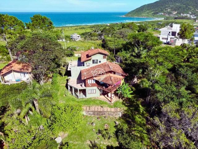 Casa / Sobrado para Venda em Garopaba/SC Praia da Gamboa 4 Quartos