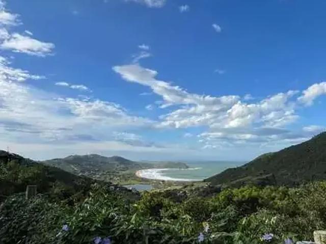 Casa / Sobrado para Venda em Garopaba/SC Praia da Silveira 2 Quartos