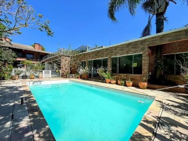 Casa / Sobrado para Venda em Garopaba/SC Praia da Silveira 5 Quartos