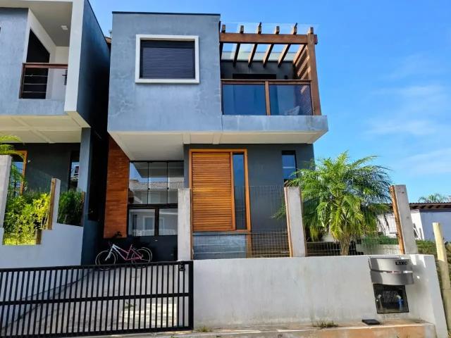 Casa / Sobrado para Venda em Garopaba/SC Quinta dos Açores 3 Quartos