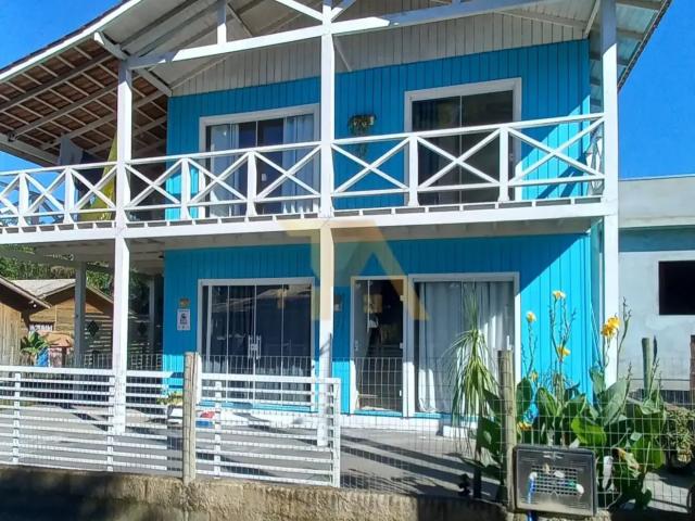 Casa / Sobrado para Venda em Garopaba/SC Ressacada 4 Quartos