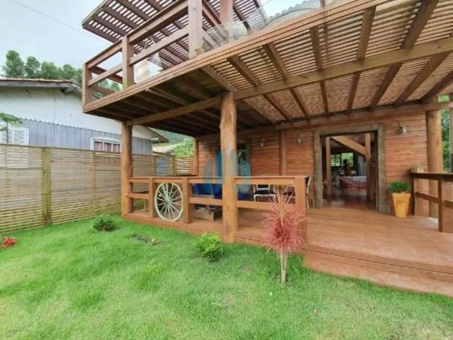 Casa / Sobrado para Venda em Garopaba/SC Ressacada 3 Quartos