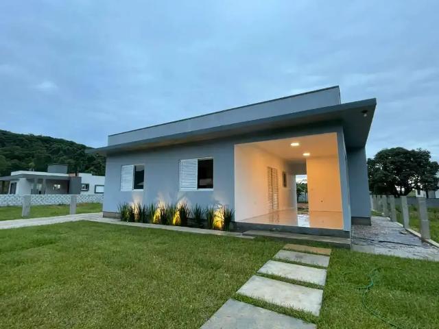 Casa / Sobrado para Venda em Garopaba/SC Ressacada 3 Quartos