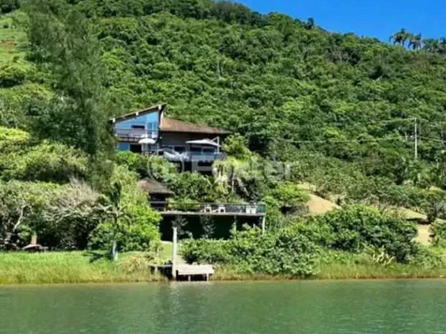 Casa / Sobrado para Venda em Garopaba/SC Siriú 4 Quartos