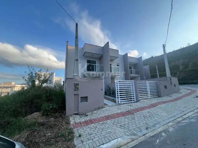 Casa / Sobrado para Venda em Gaspar/SC Centro 3 Quartos