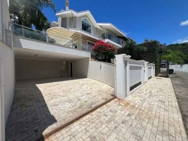 Casa / Sobrado para Venda em Gaspar/SC Centro 3 Quartos