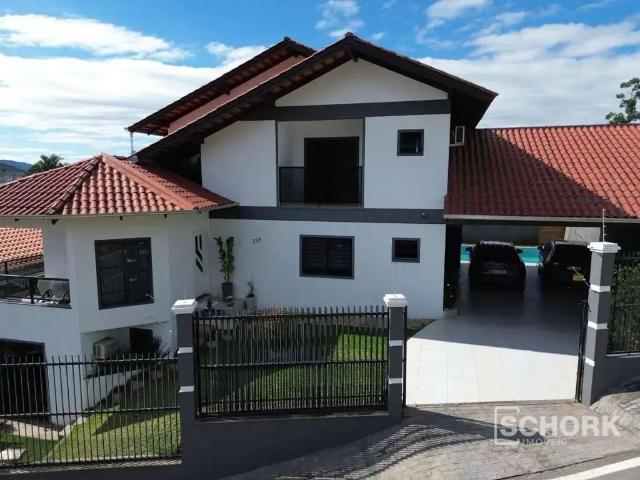 Casa / Sobrado para Venda em Gaspar/SC Centro 4 Quartos