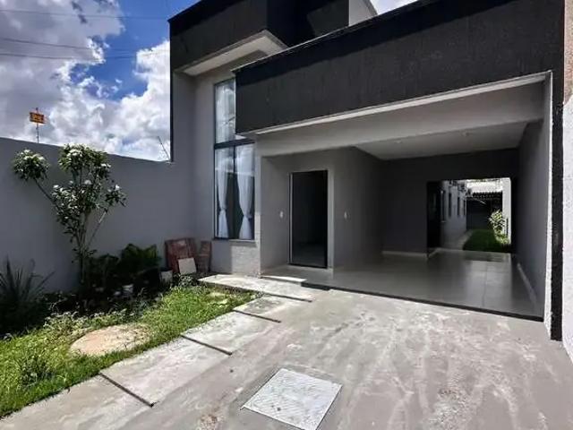 Casa / Sobrado para Venda em Goiânia/GO Condomínio das Esmeraldas 3 Quartos